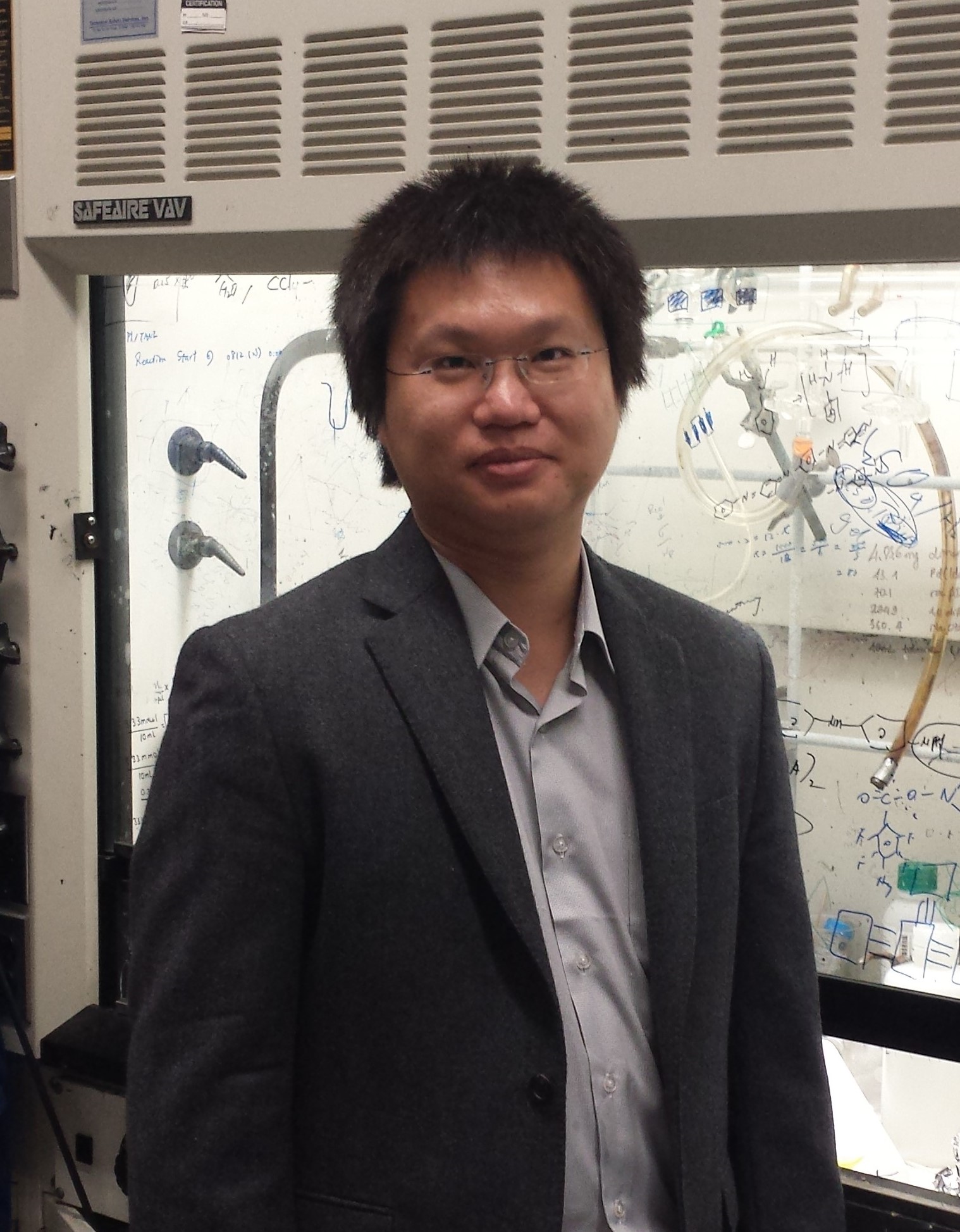 Biosketch | Cheng-Wei Lin's Website